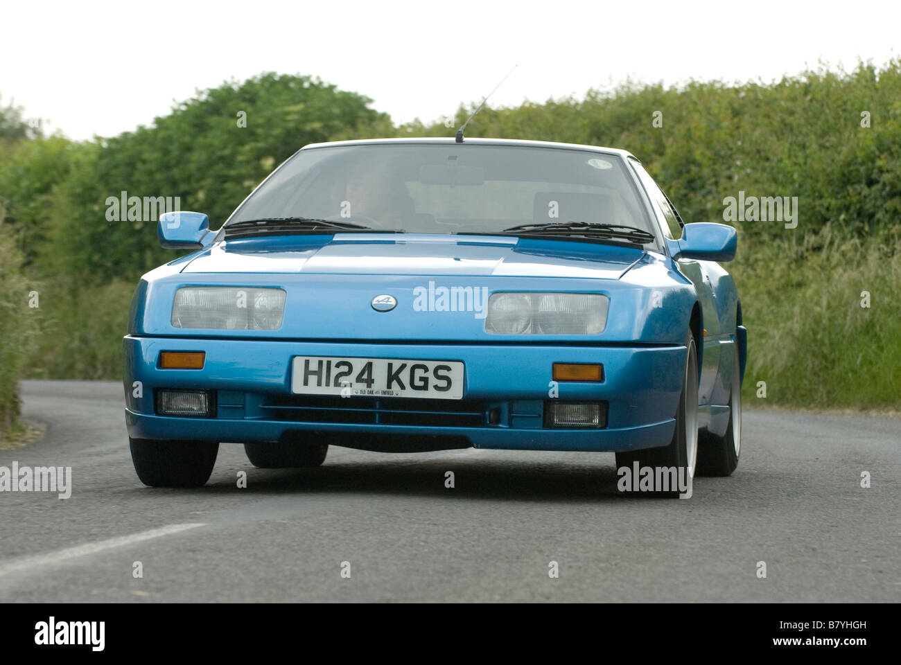 Renault alpine car -Fotos und -Bildmaterial in hoher Auflösung – Alamy