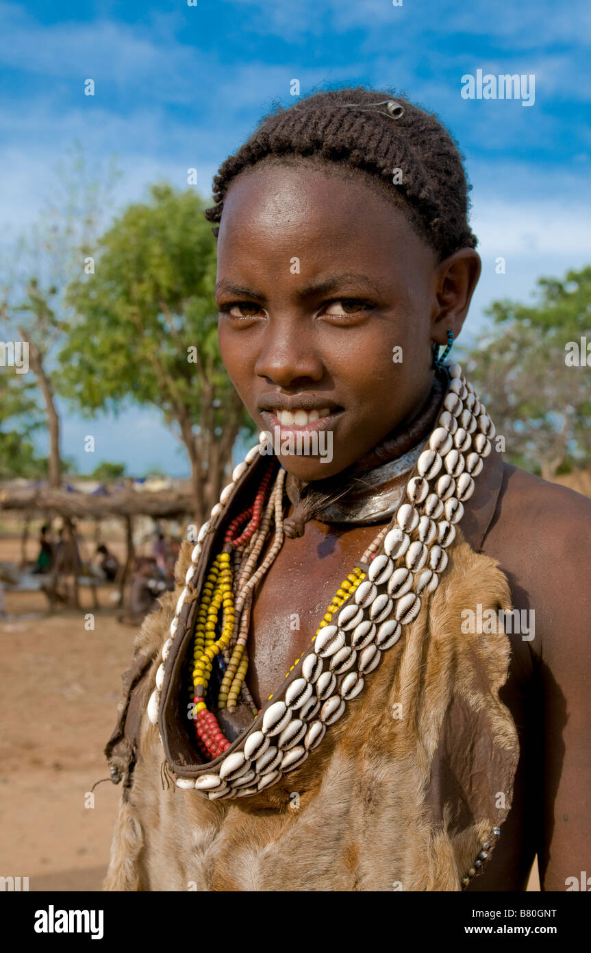 Girl Hamer Tribe Ethiopia Stockfotos und -bilder Kaufen - Alamy