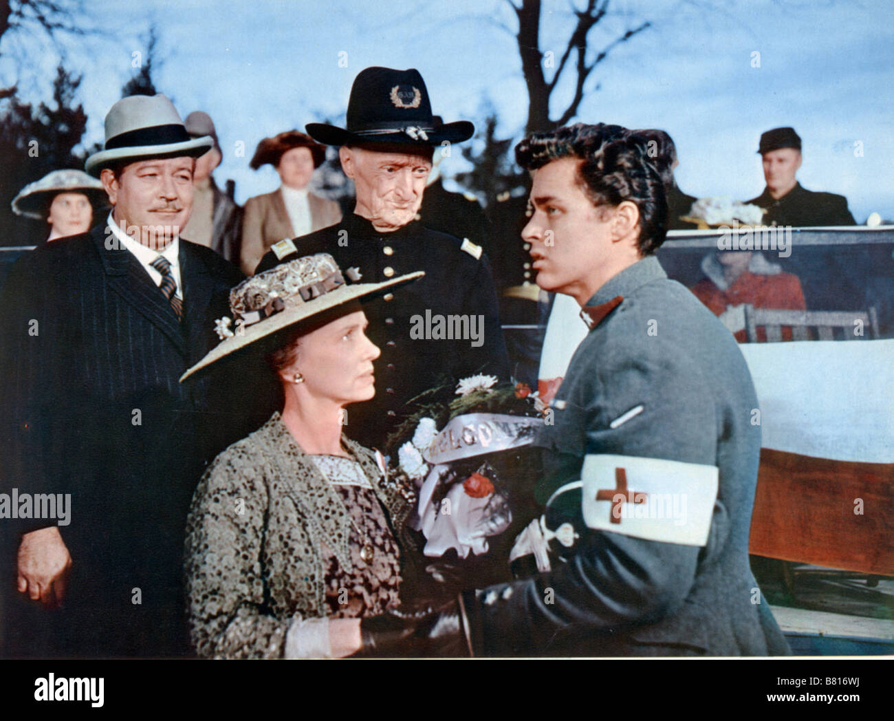 Brassard croix rouge -Fotos und -Bildmaterial in hoher Auflösung – Alamy