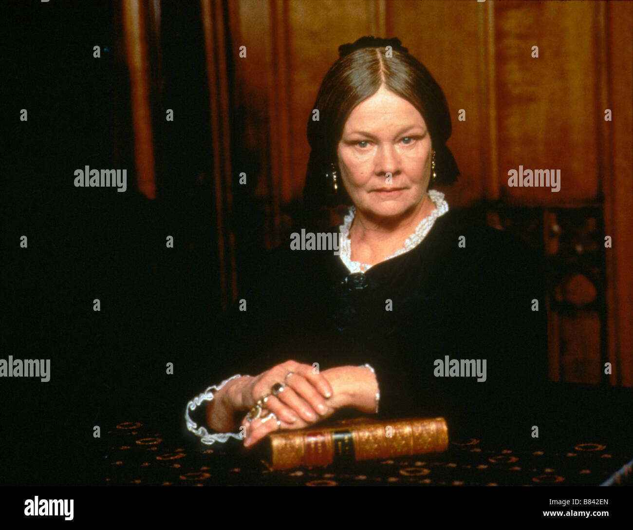 Mrs Brown Judi Dench Stockfotos & Mrs Brown Judi Dench Bilder - Alamy