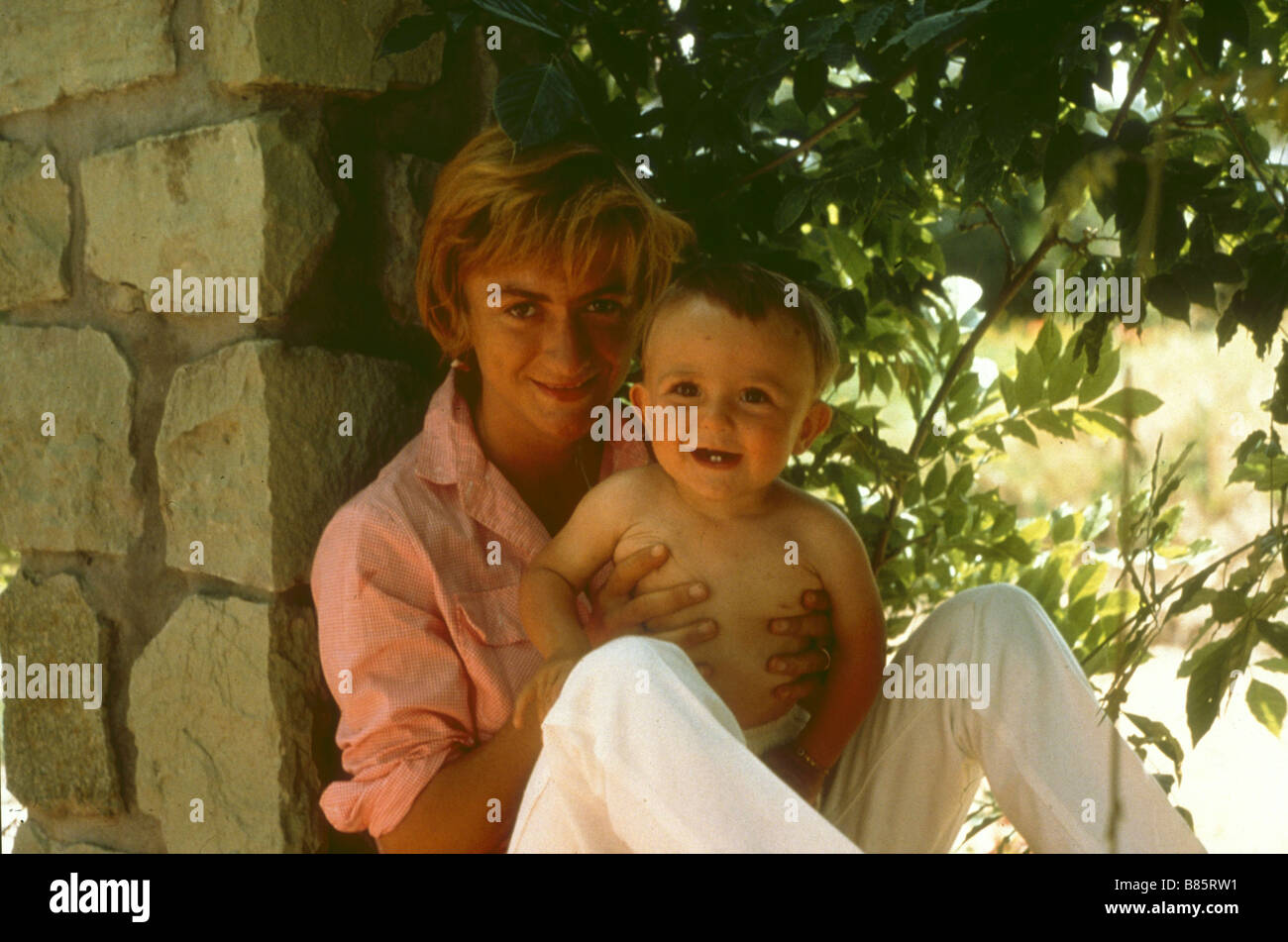 Francoise Sagan und ihr Sohn Denis Westhoff Stockfotografie - Alamy