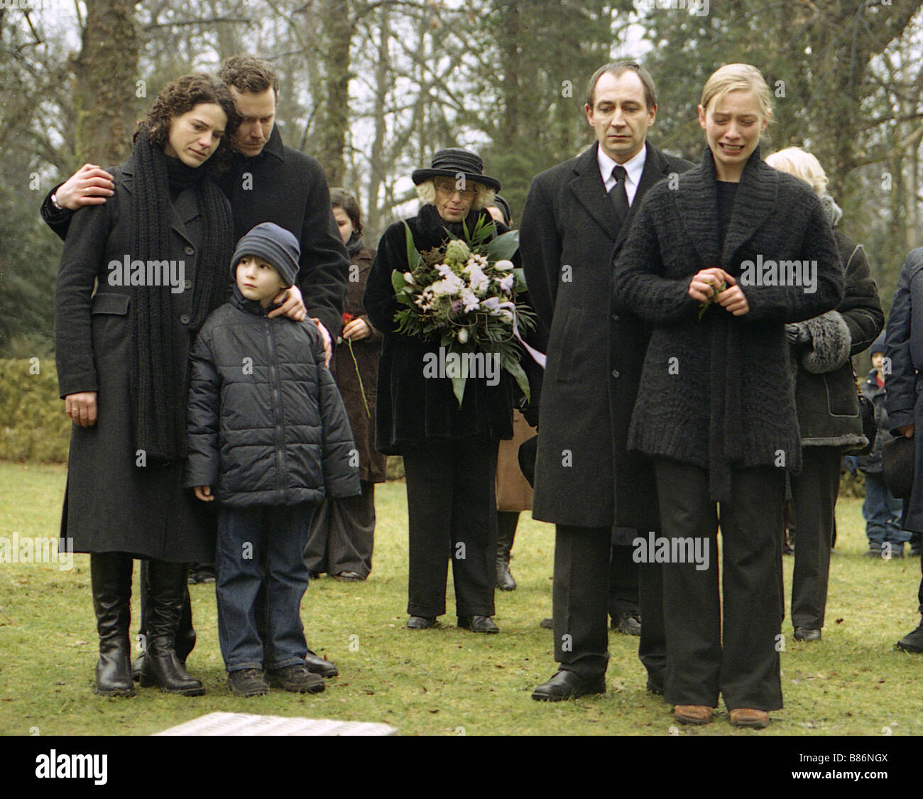 Unter dem Eis Jahr: 2005 Deutschland Regie: Aelrun Goette Bibiana ...