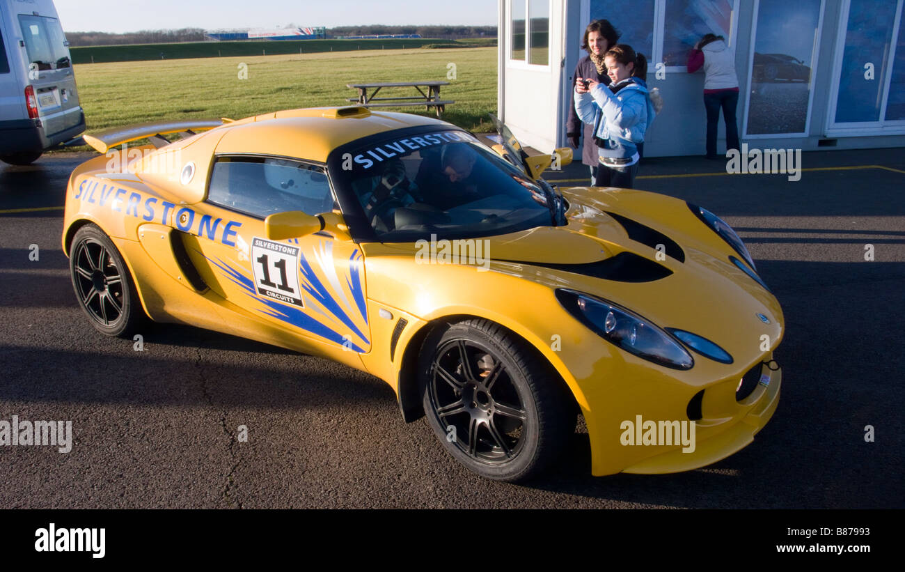 Silverstone race circuit -Fotos und -Bildmaterial in hoher Auflösung ...