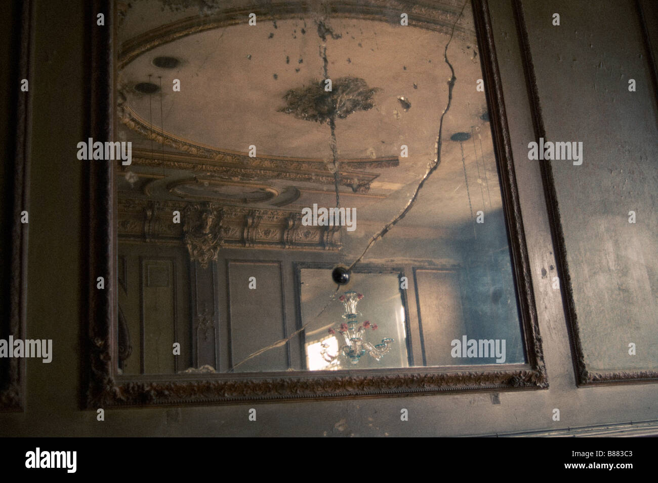 Altes ballhaus -Fotos und -Bildmaterial in hoher Auflösung – Alamy