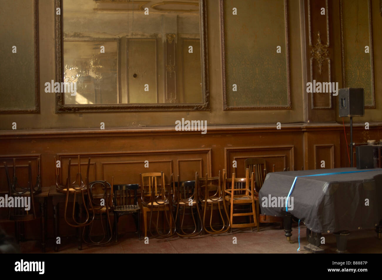 Historischer ballsaal clarchens ballhaus -Fotos und -Bildmaterial in ...