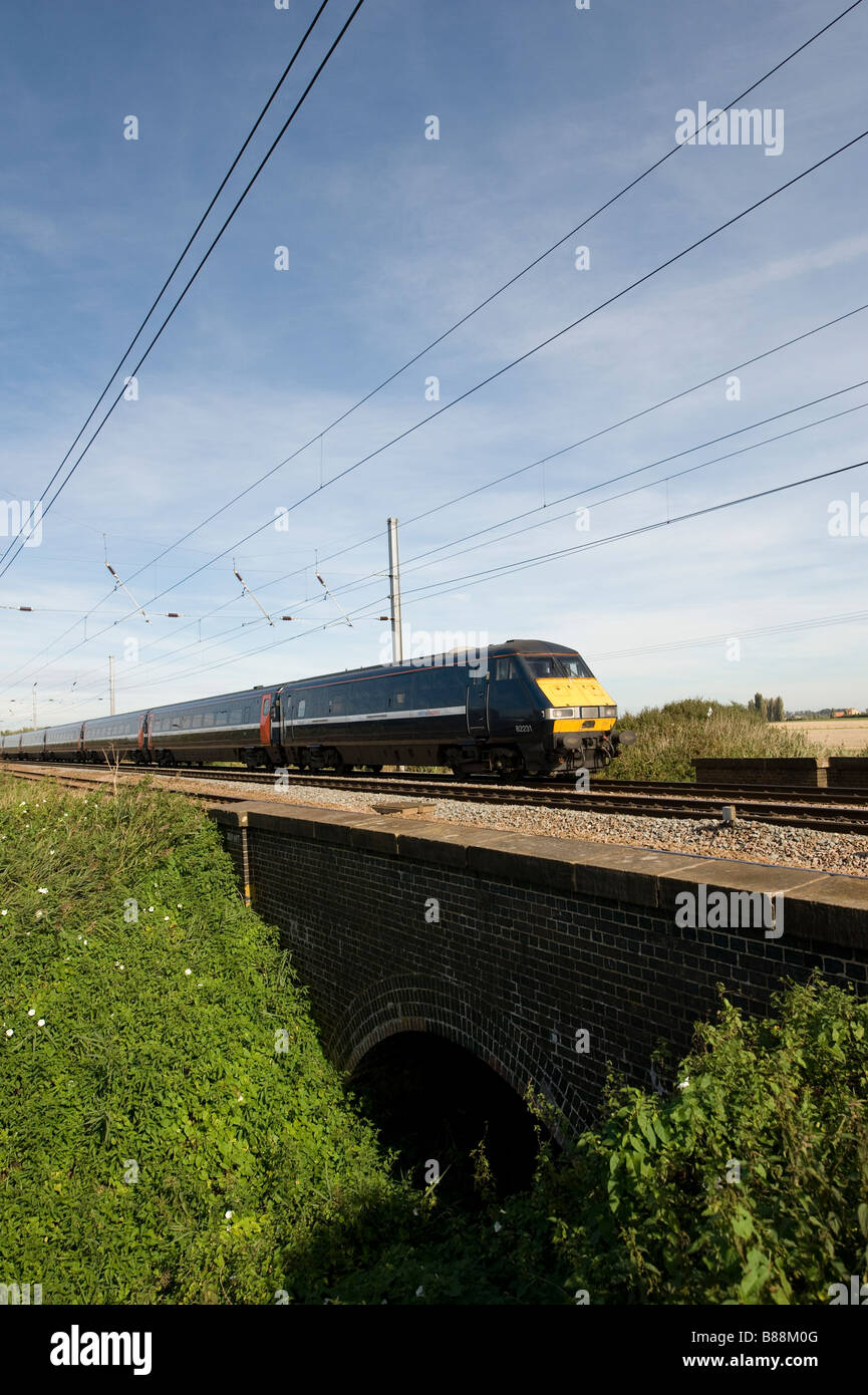 National Express 225 Hochgeschwindigkeits-Zug durch die englische ...