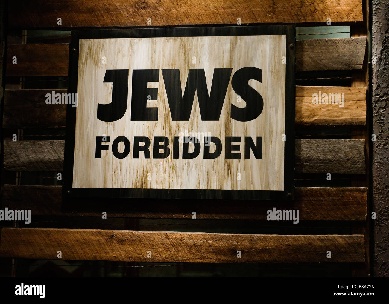 Juden verboten schild -Fotos und -Bildmaterial in hoher Auflösung – Alamy