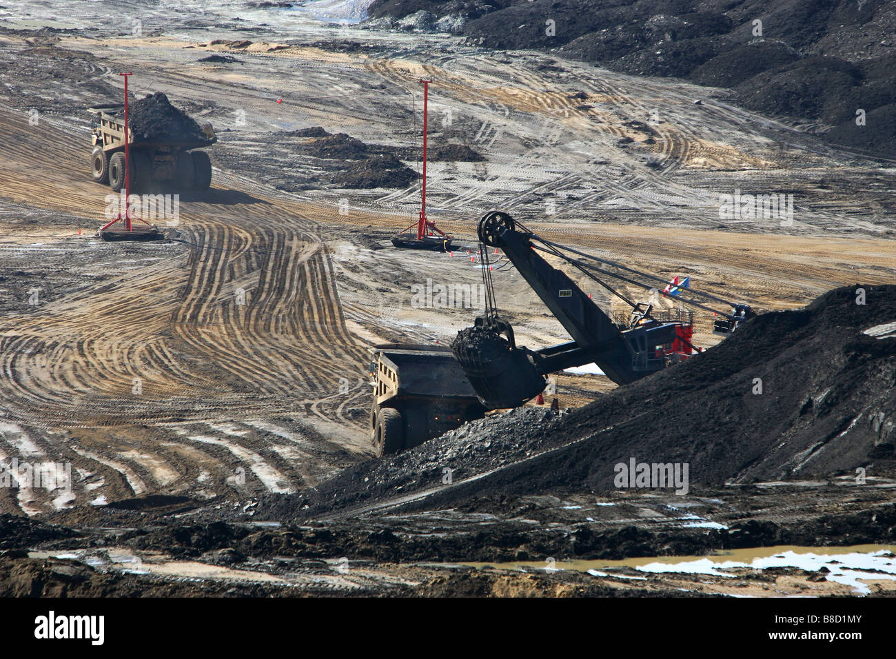 Ölsand-Bergbau, Syncrude Canada Aurora Mine, t McMurray, Alberta ...