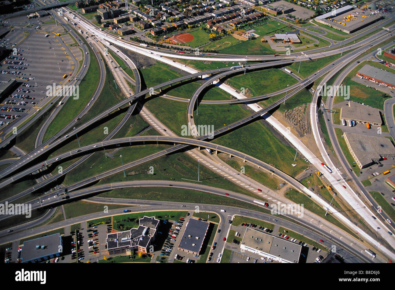 Autobahnen im autobahnstil -Fotos und -Bildmaterial in hoher Auflösung ...