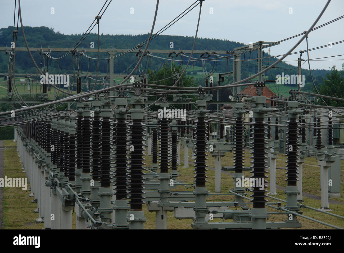 Voltage transformation substation -Fotos und -Bildmaterial in hoher ...