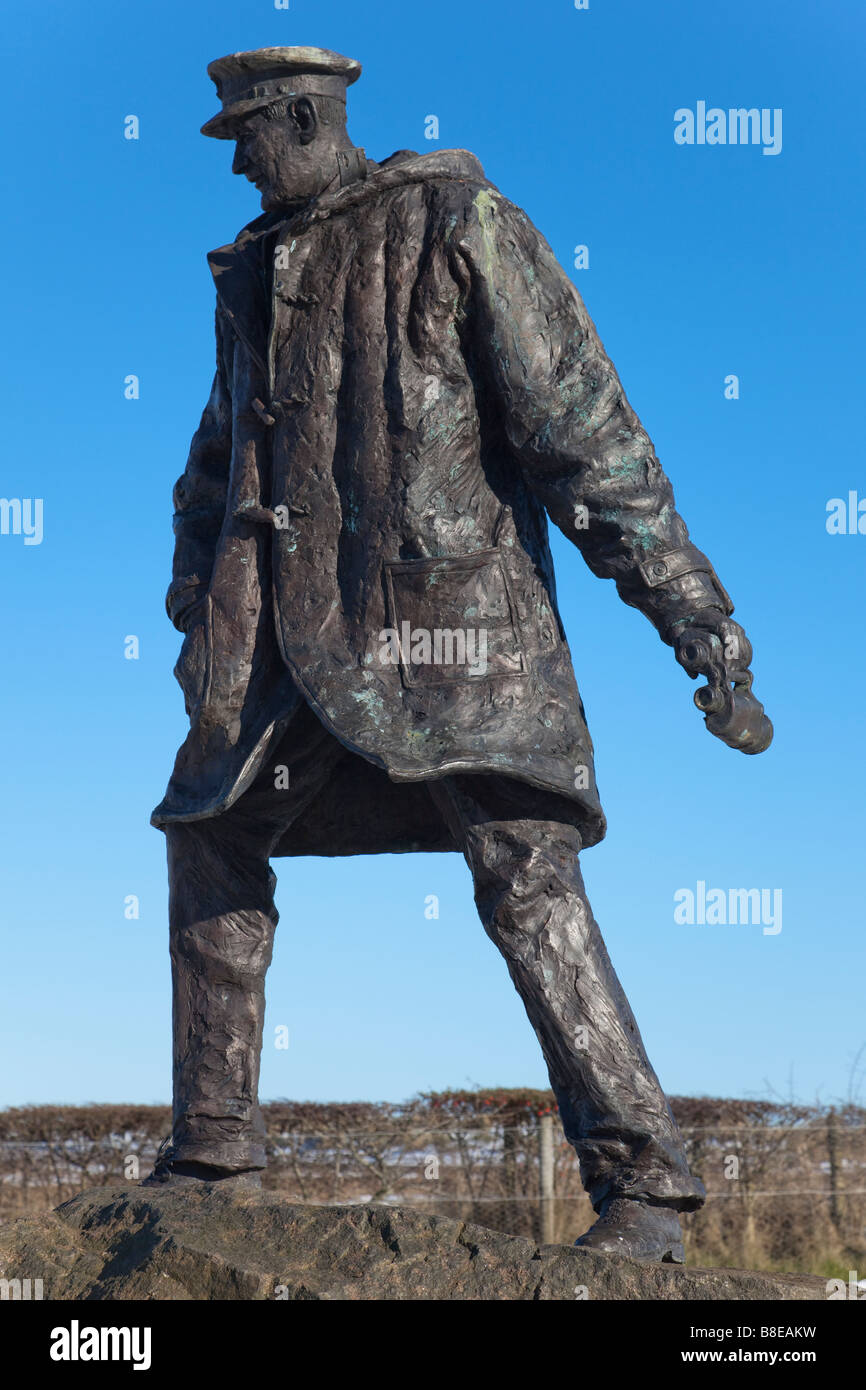 Die statue von david stirling -Fotos und -Bildmaterial in hoher ...