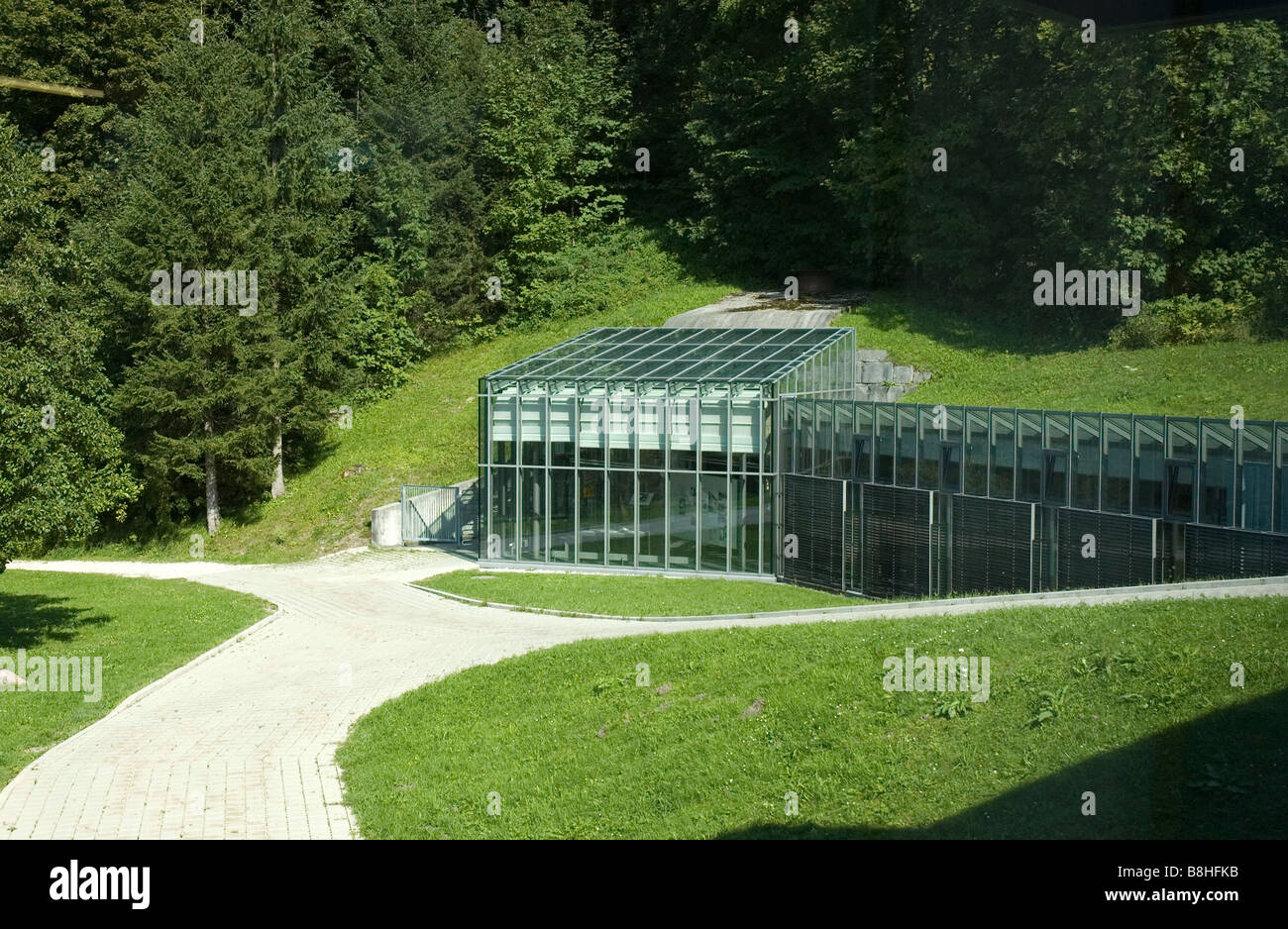 EINGANG UND AUSGANG ZUM BUNKER IN BERTCHESGARDEN Stockfotografie - Alamy