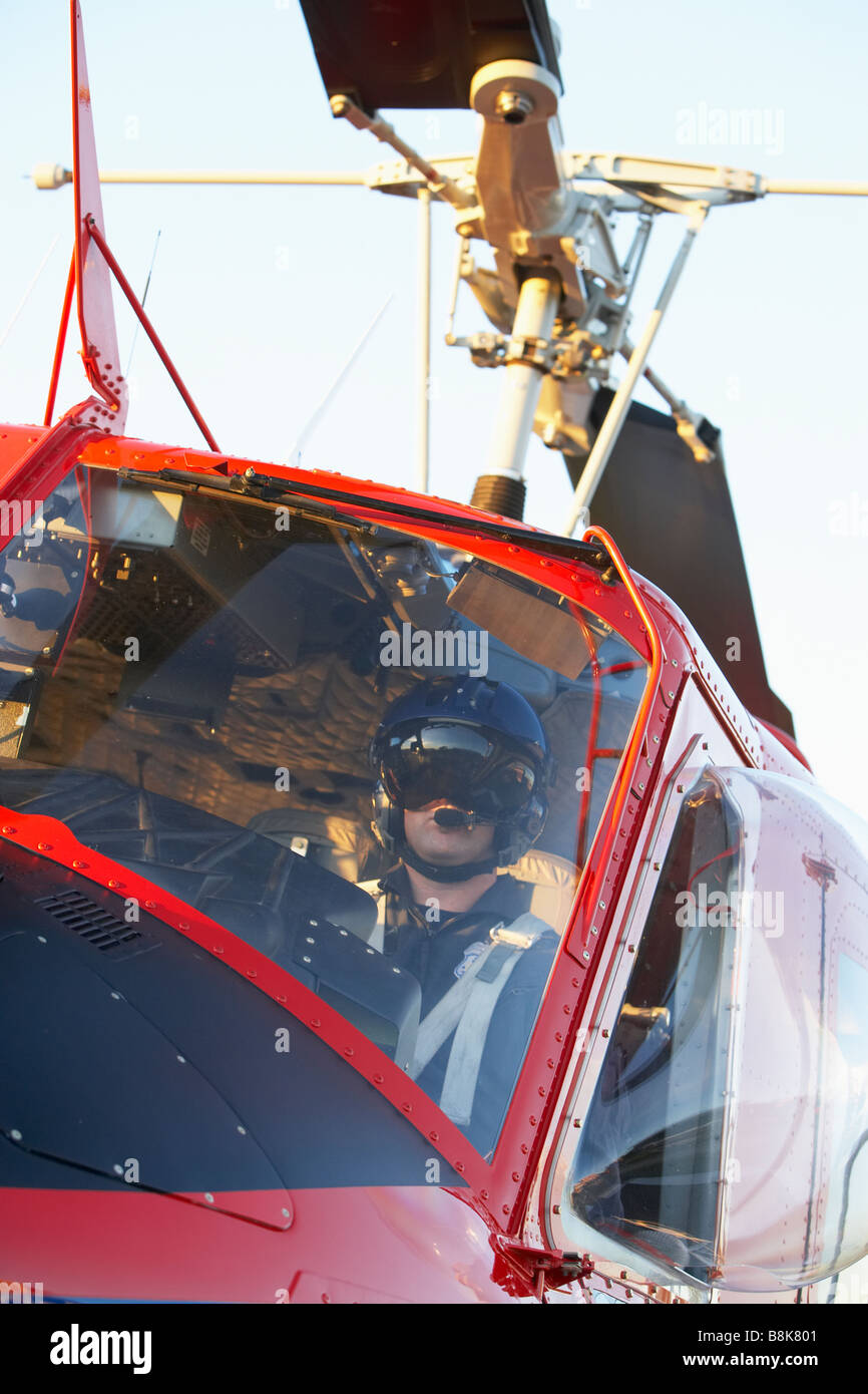Pilot und cockpit -Fotos und -Bildmaterial in hoher Auflösung – Alamy