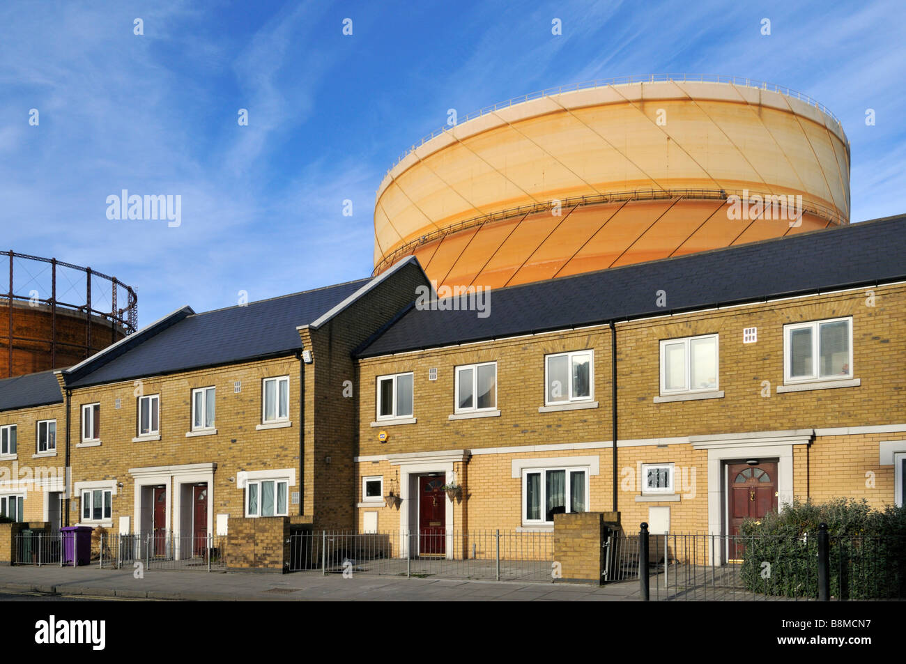 Gasometer london -Fotos und -Bildmaterial in hoher Auflösung – Alamy