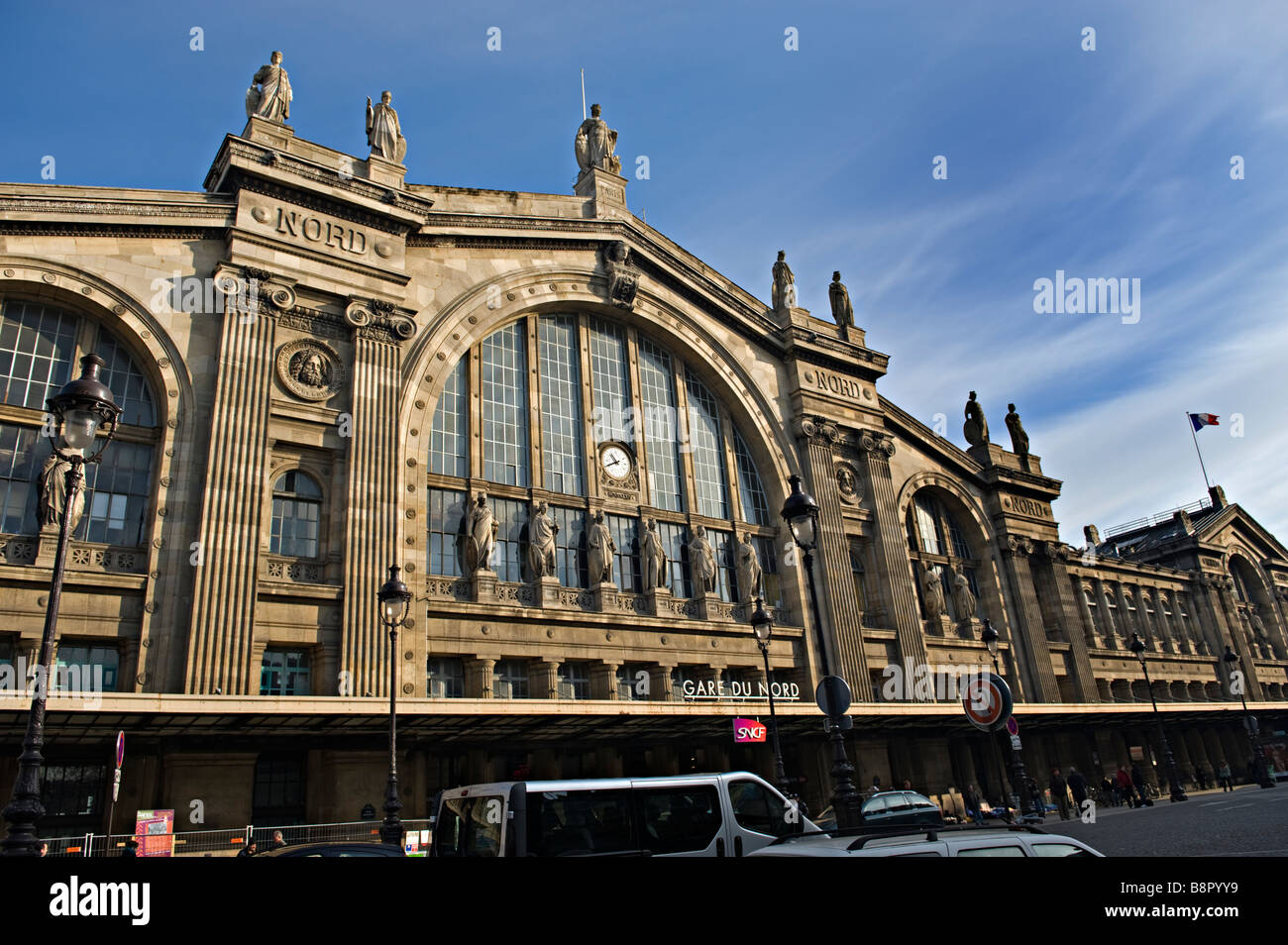 Gare rer -Fotos und -Bildmaterial in hoher Auflösung – Alamy