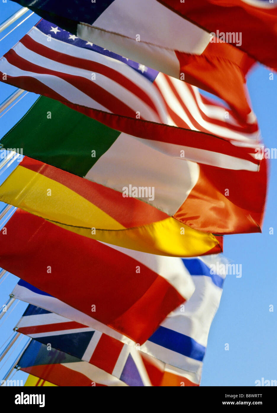 Internationale flaggen -Fotos und -Bildmaterial in hoher Auflösung – Alamy