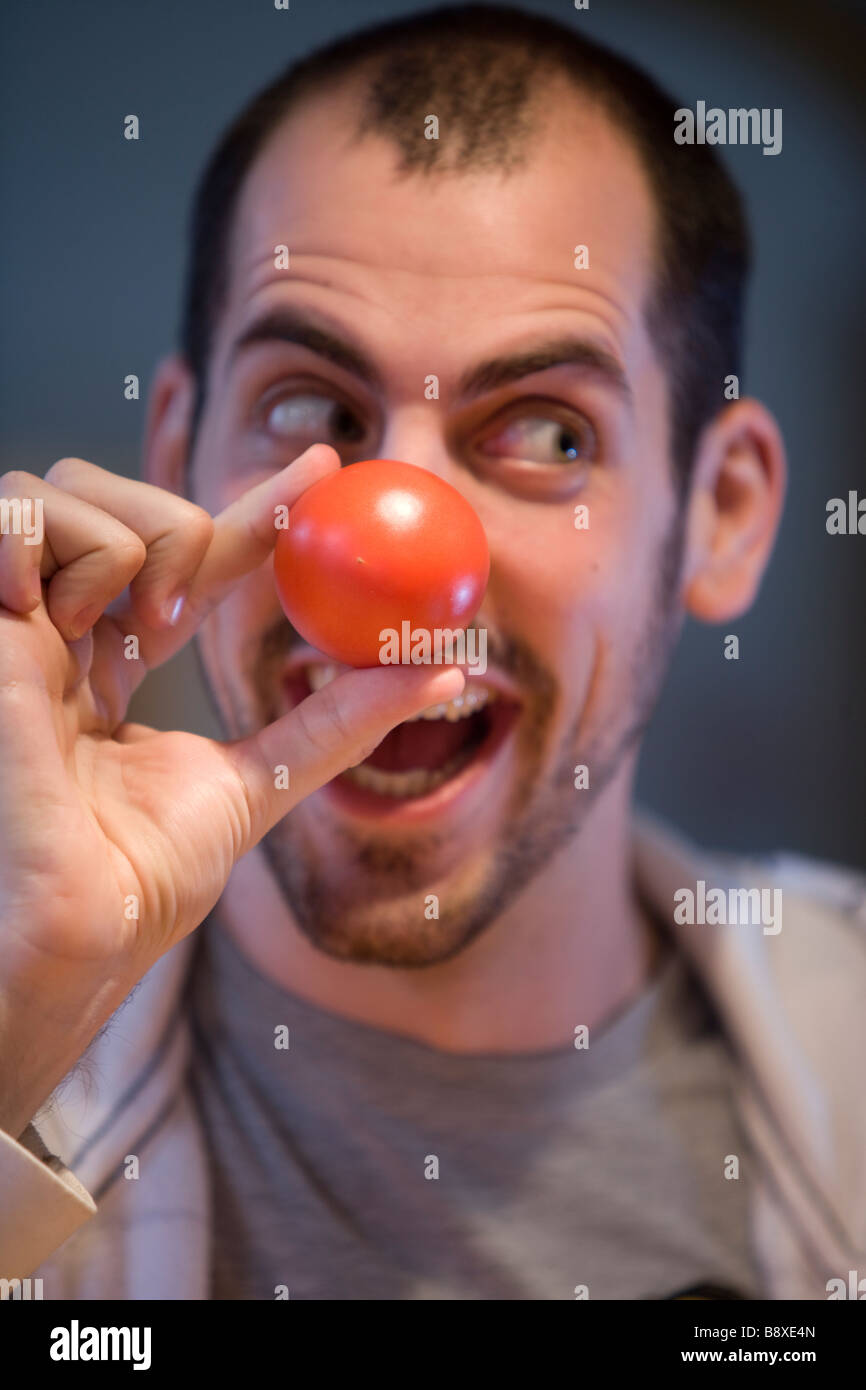 Roter clown -Fotos und -Bildmaterial in hoher Auflösung – Alamy