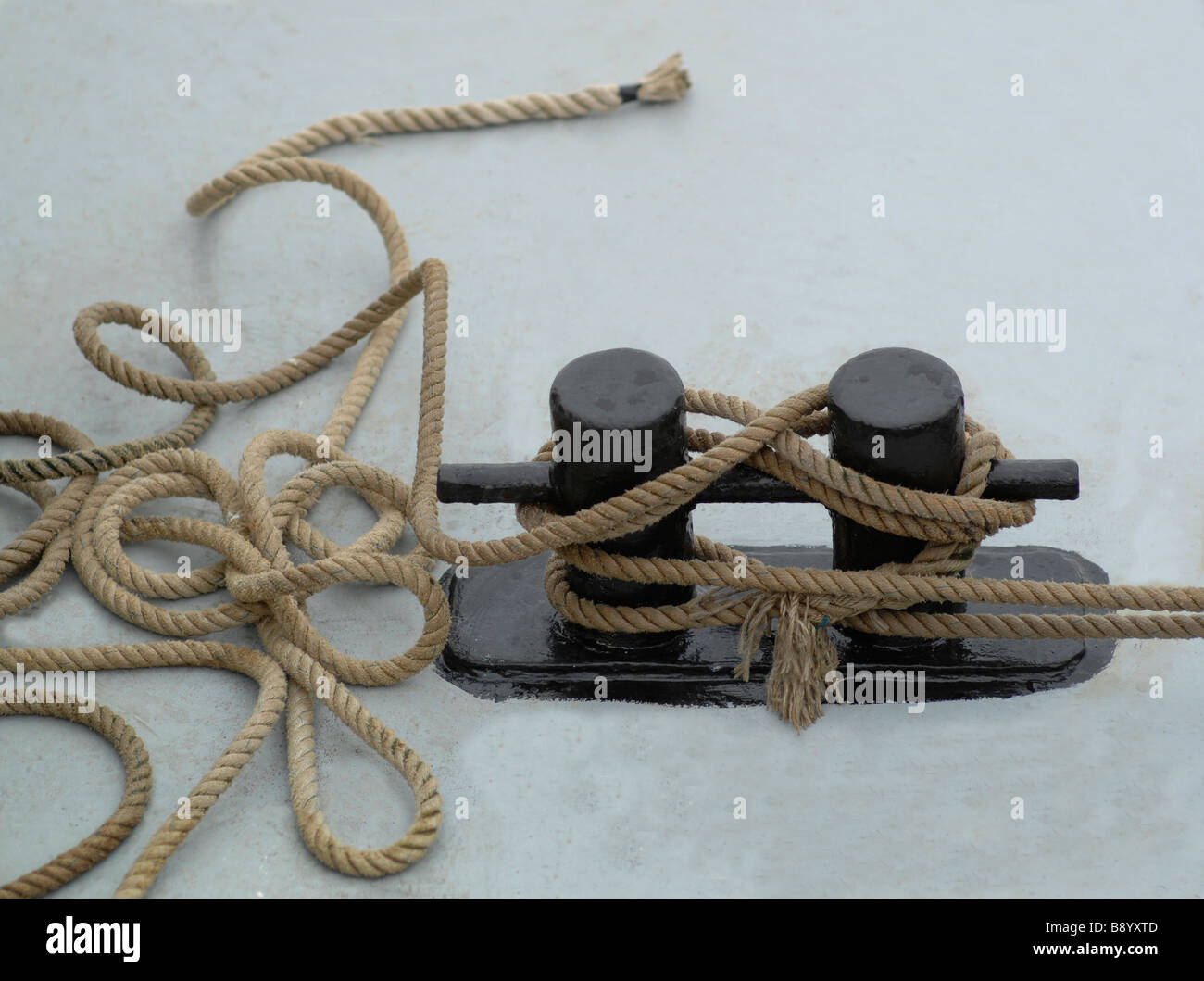 Kahn an steg gebunden Stockfotos und -bilder Kaufen - Alamy