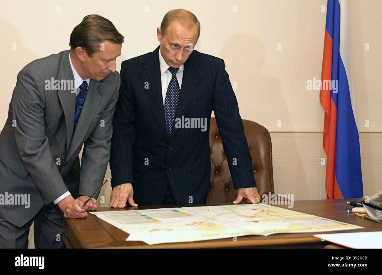 Der russische Präsident Vladimir Putin und der russische ...