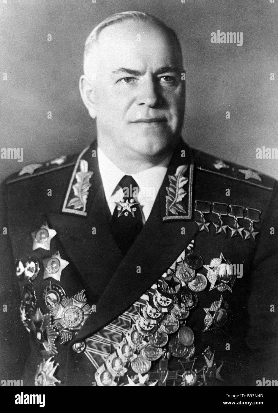 Soviet Marshal Georgy Zhukov Stockfotos und -bilder Kaufen - Alamy