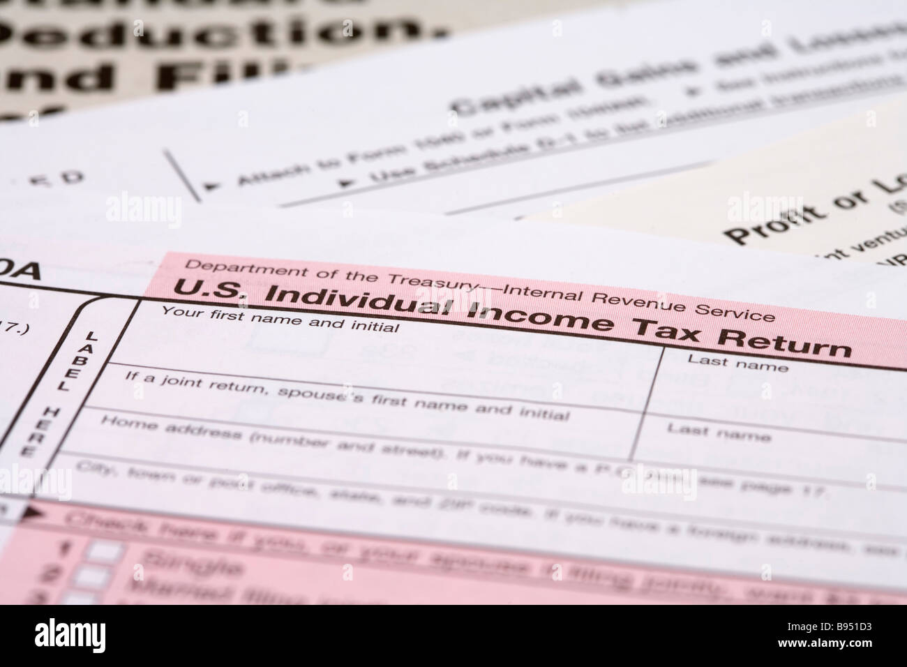 Tax forms -Fotos und -Bildmaterial in hoher Auflösung – Alamy