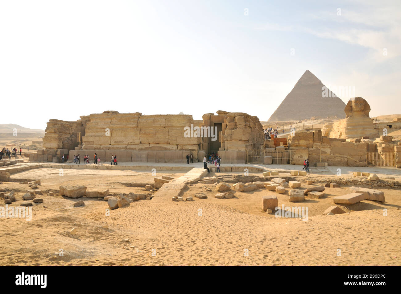 Ruinen von Sphinx-Tempel-Pyramiden in Gizeh Ägypten Stockfotografie - Alamy