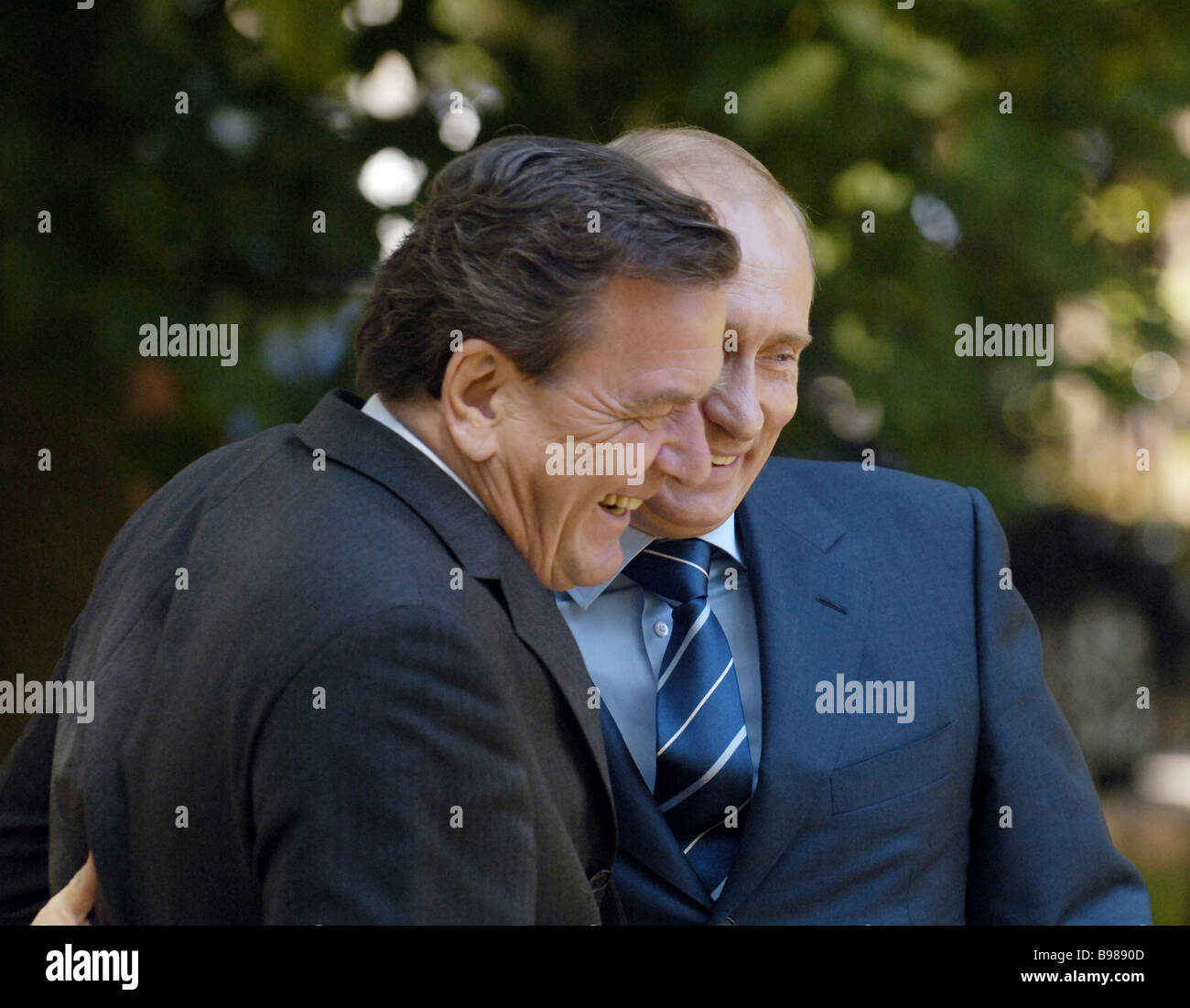 Bundeskanzler Gerhard Schroeder Stockfotos und -bilder Kaufen - Alamy