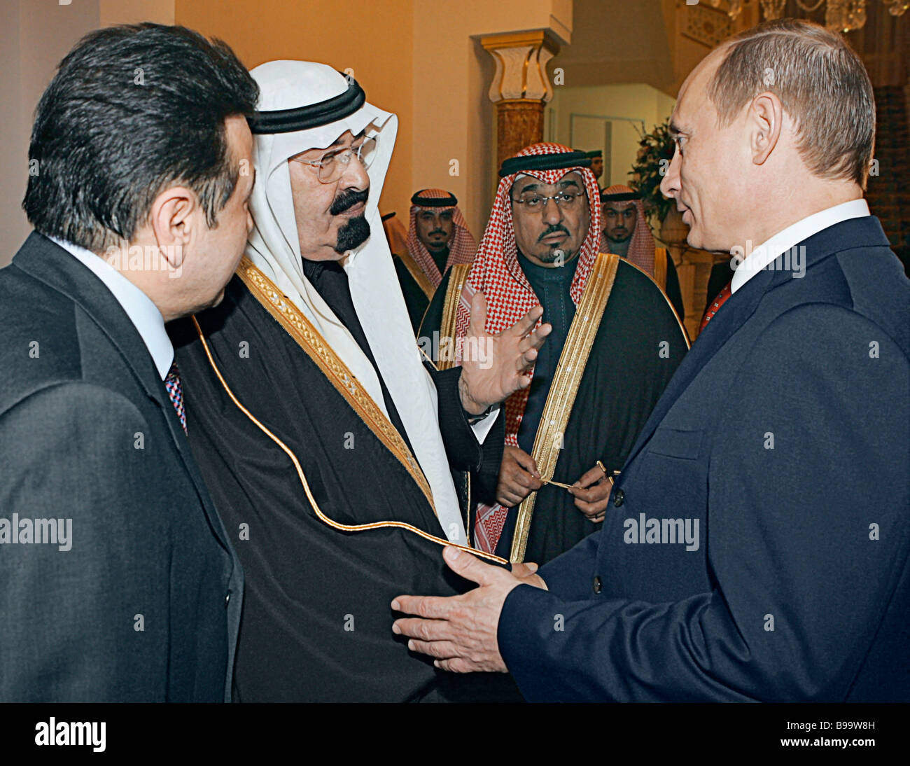 Der russische Präsident Wladimir Putin und König Abdullah von Saudi ...