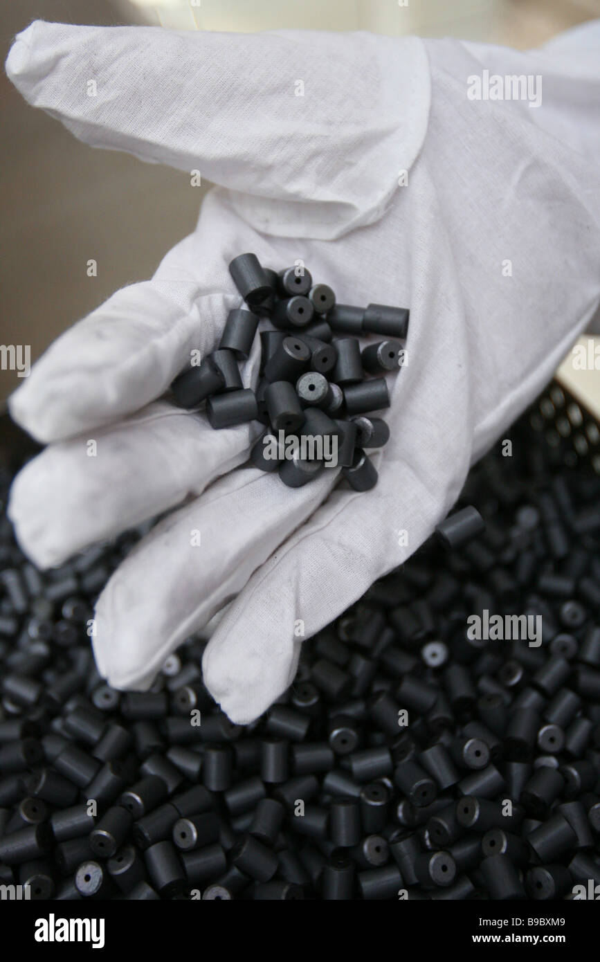 Urandioxid-Brennstoff-Pellets produziert von Nowosibirsk Chemiefabrik ...