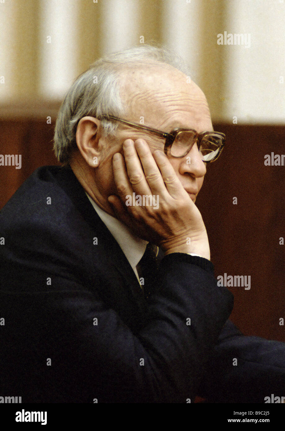 Vladimir Krjutschkow Stockfotos und -bilder Kaufen - Alamy