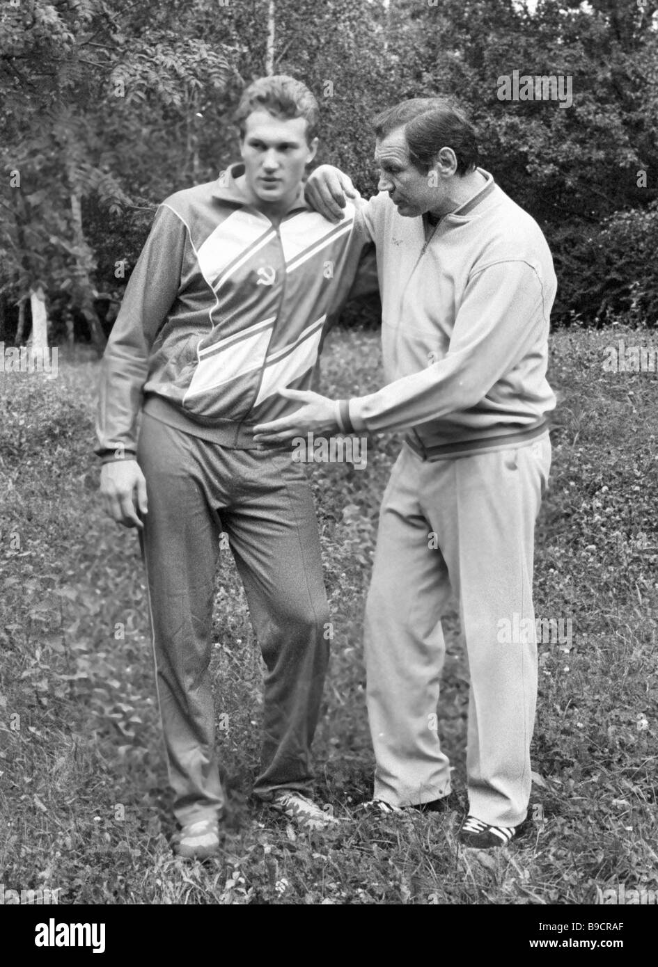 Verdiente Meister des Sports dreimal Olympia Freestyle wrestling ...