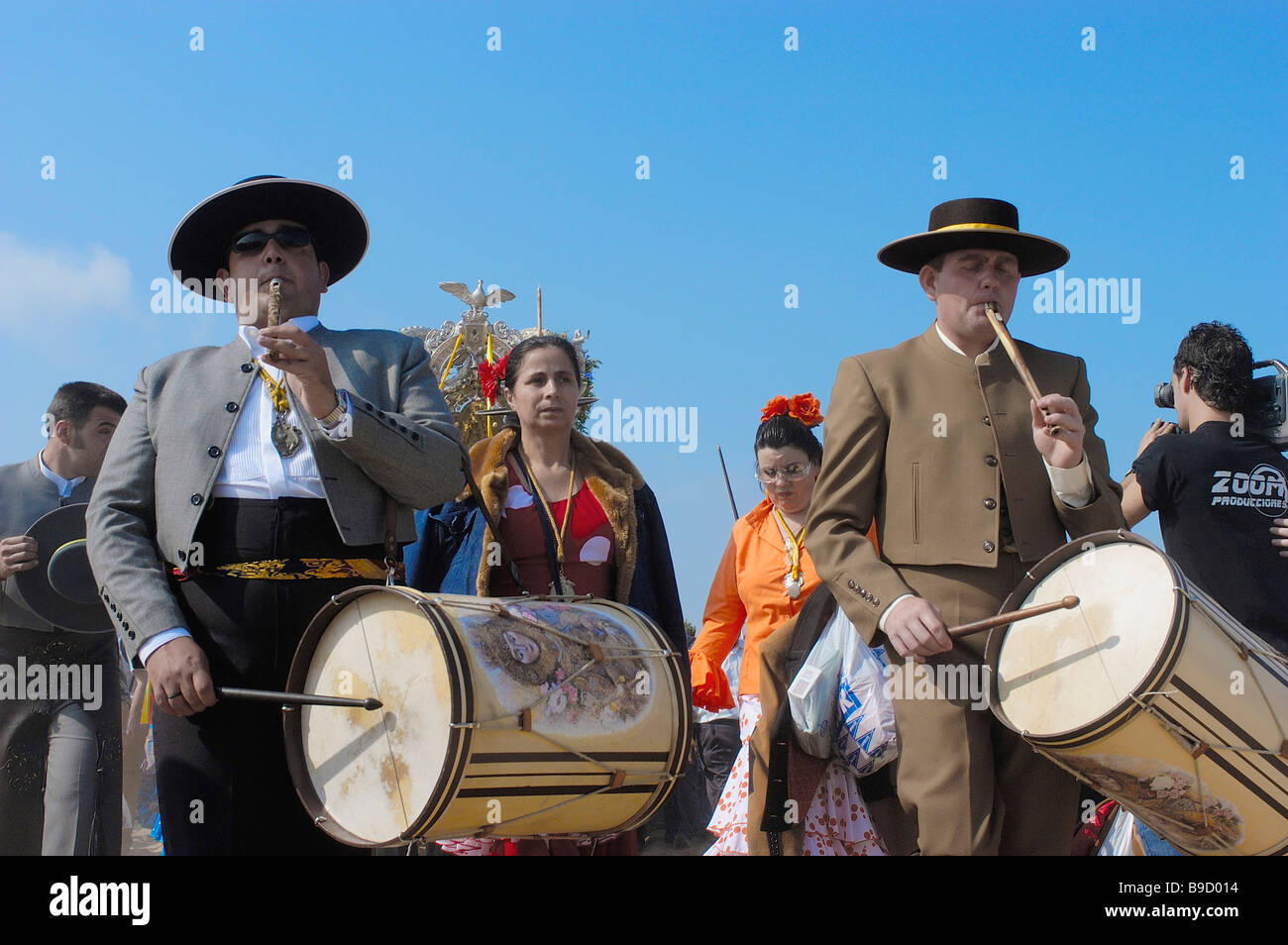 Pilger auf Straße zu El Rocio Dorf Wallfahrtsort El Rocío Almonte ...