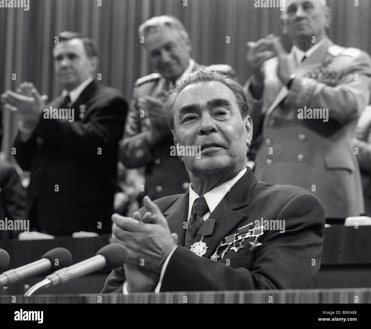 Leonid Brezhnev Generalsekretär des Zentralkomitees der KPdSU Center ...