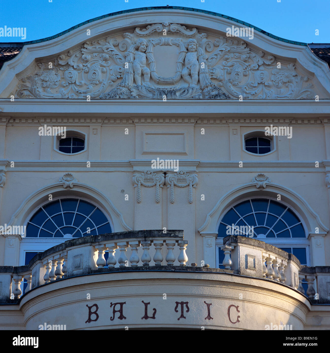 Cafe Baltic Bar, Ostseebad Ostsee, Deutschland Stockfotografie - Alamy