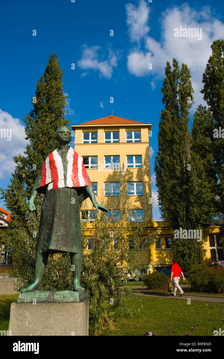 Statue von Jana Zelivsky Stadtteil Zizkov in Prag Tschechische Republik ...
