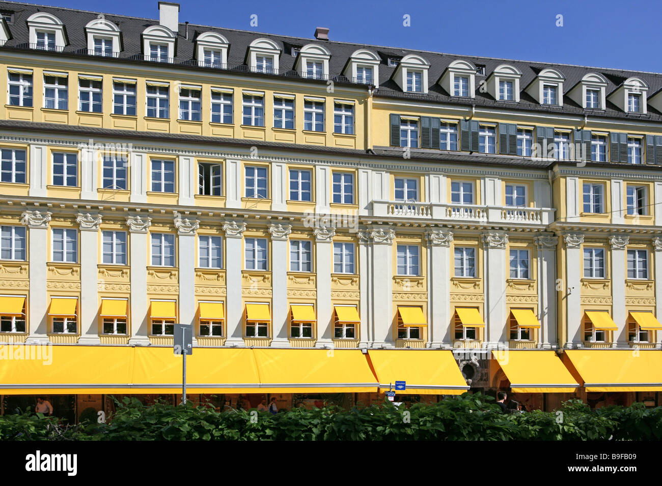 Delikatessen dallmayr -Fotos und -Bildmaterial in hoher Auflösung – Alamy