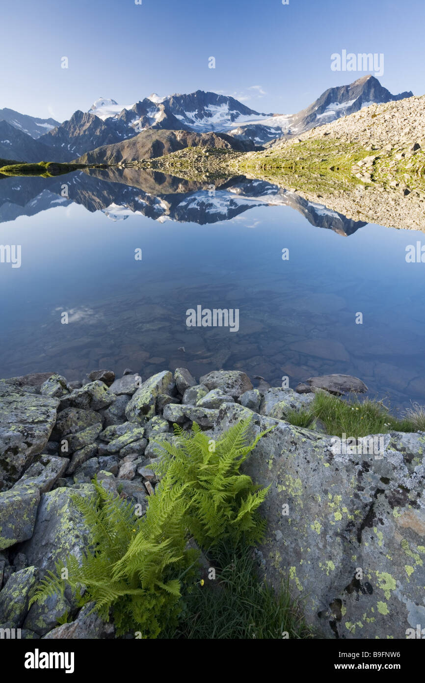 Österreich Tirol Stubaier Alpen Mutterberg-See Lake Zuckerhütl Berge ...
