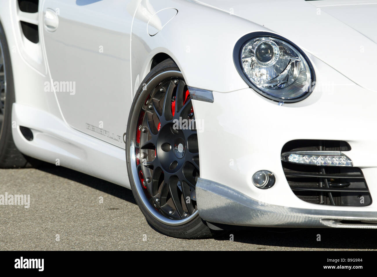 Porsche Gemballa Mirage weiß Frontansicht Detail Serie Fahrzeug Auto ...