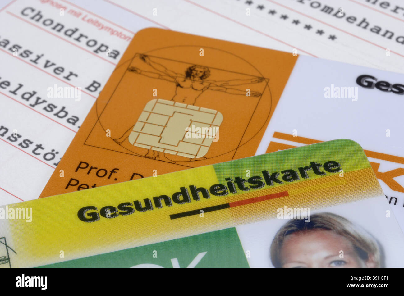 Versicherungspolice vergleich -Fotos und -Bildmaterial in hoher ...