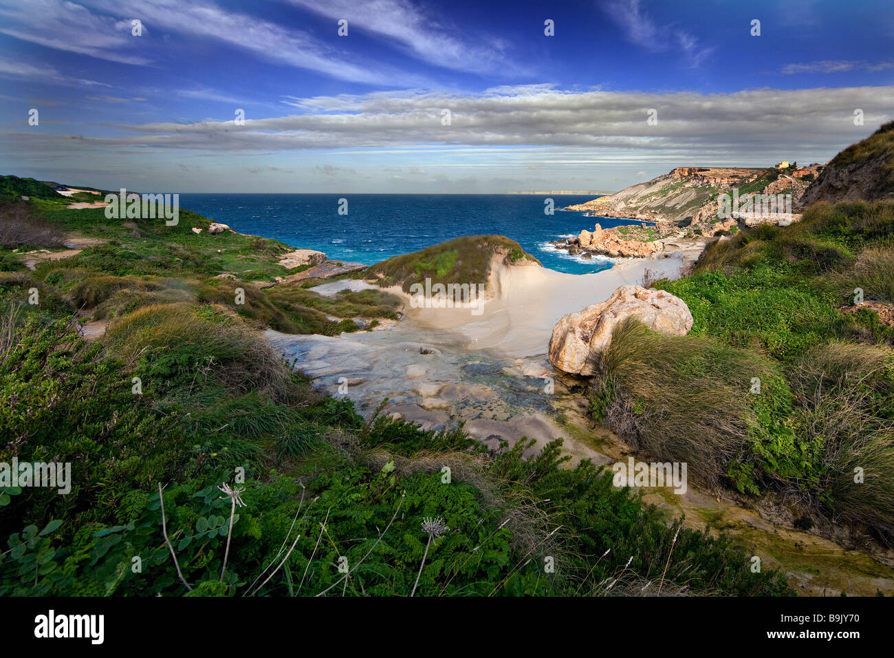 Malta beach -Fotos und -Bildmaterial in hoher Auflösung – Alamy