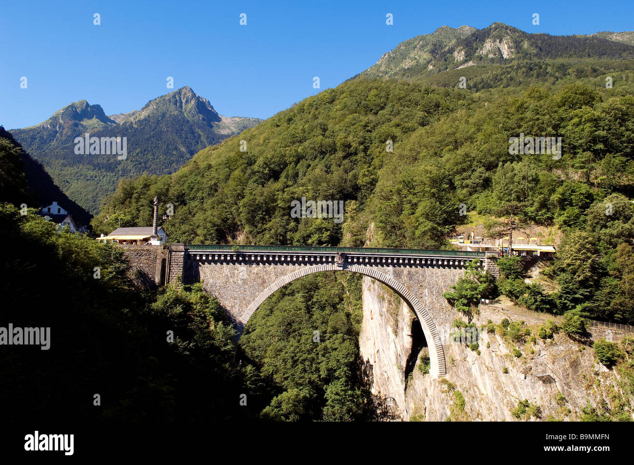 Napoleon bridge -Fotos und -Bildmaterial in hoher Auflösung – Alamy