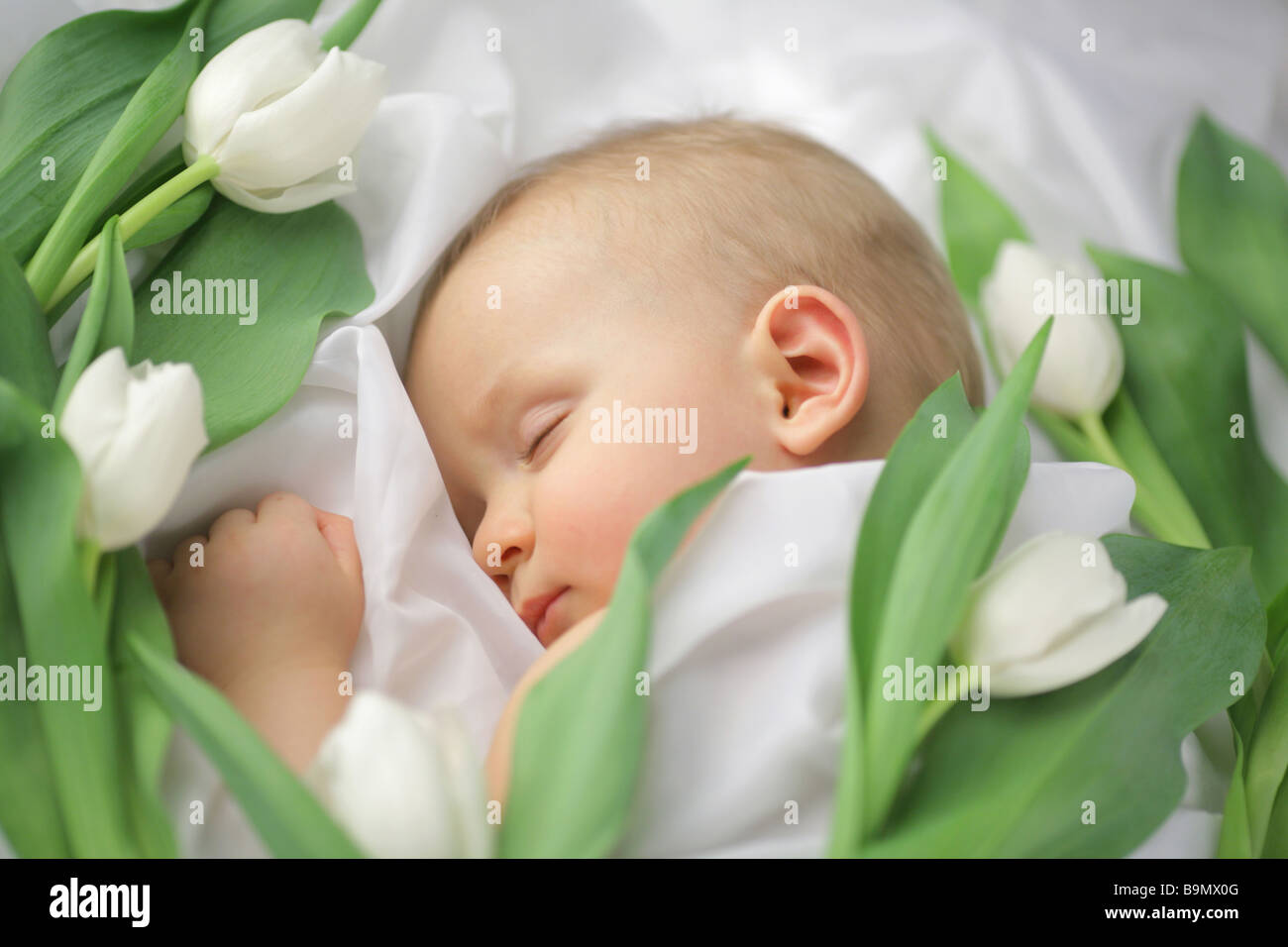 Baby babies child children -Fotos und -Bildmaterial in hoher Auflösung ...