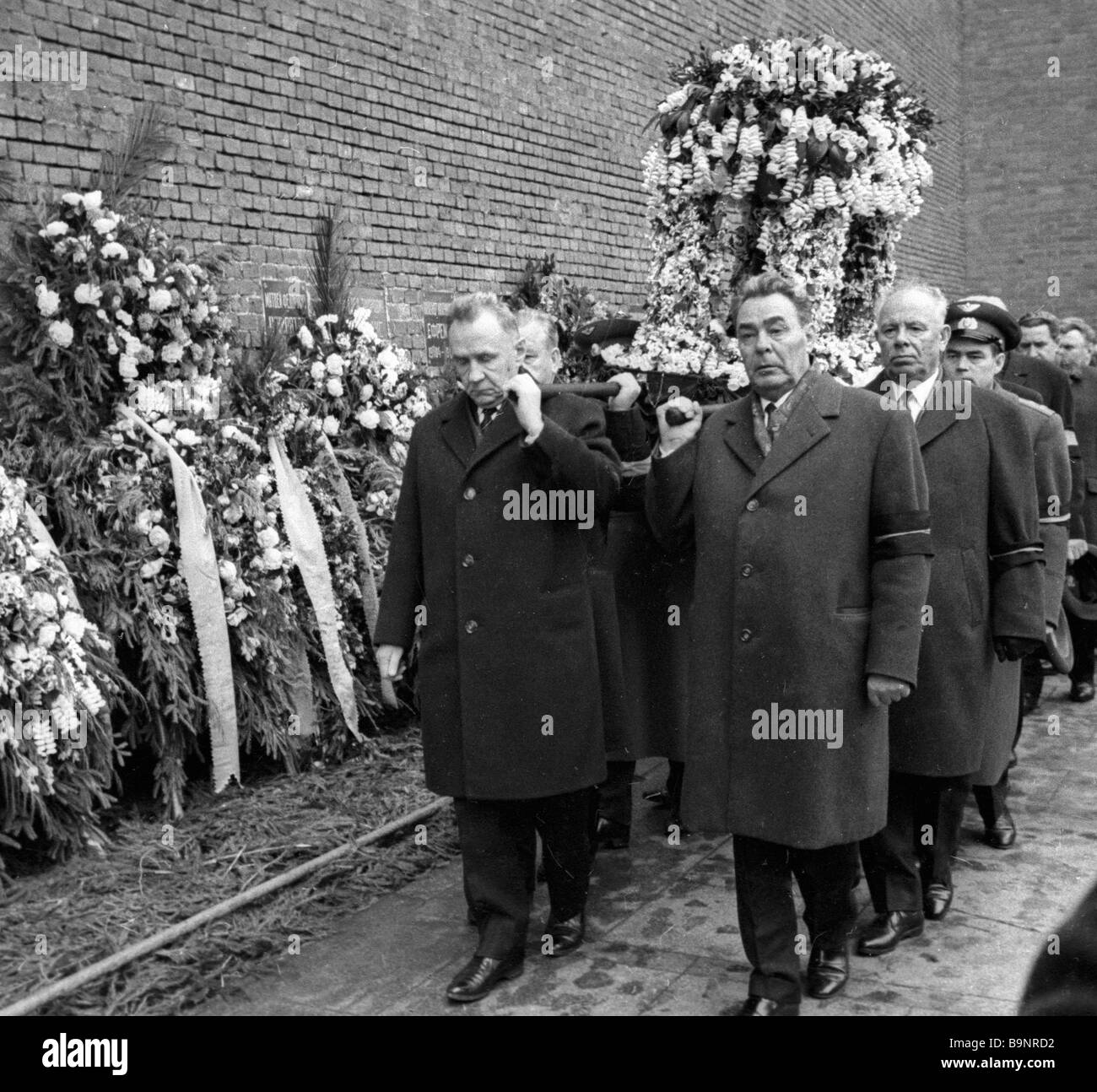 Leonid Brezhnev Cpsu Central Committee Stockfotos und -bilder Kaufen ...