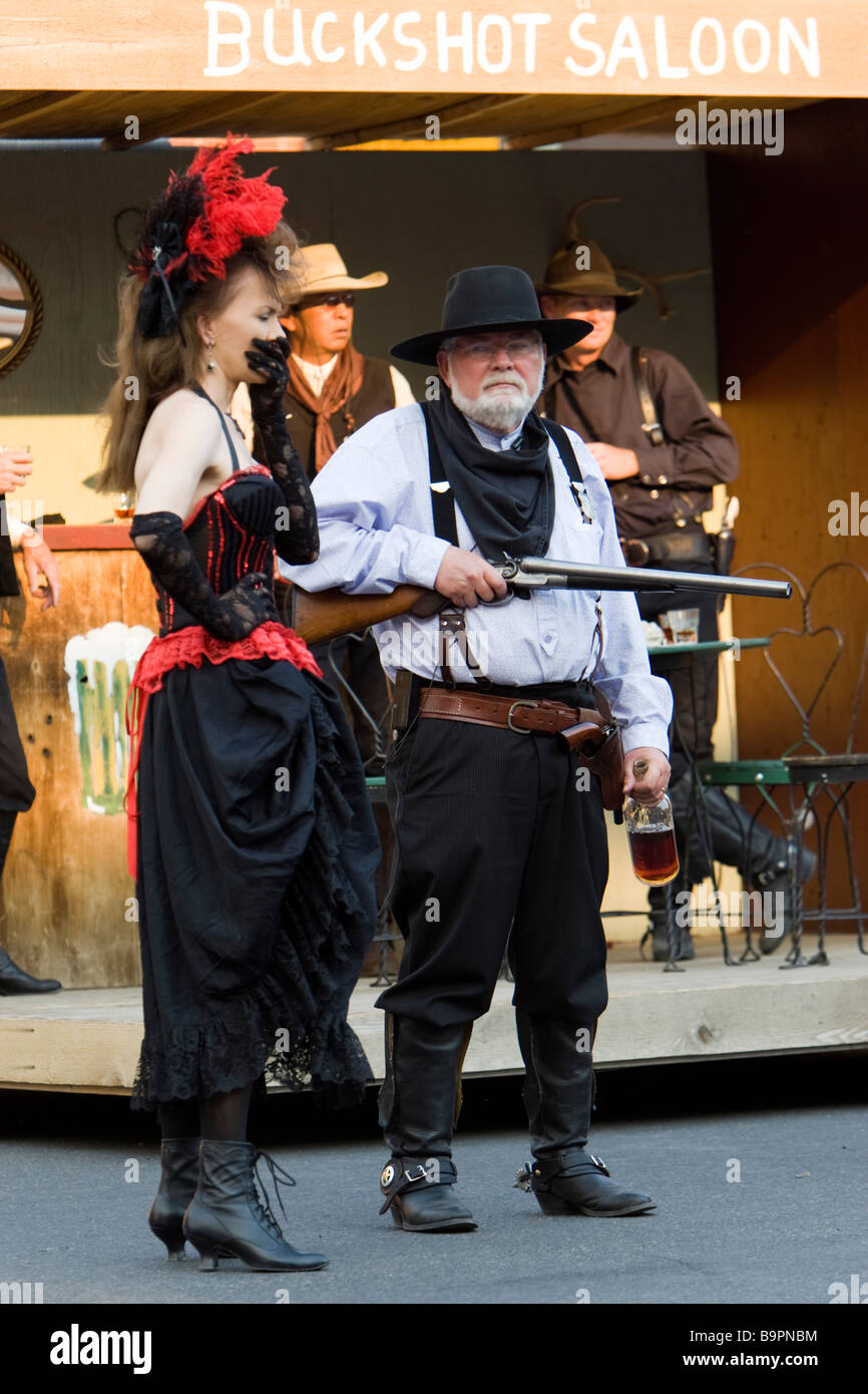 Old west cowboy reenactment frontier -Fotos und -Bildmaterial in hoher ...