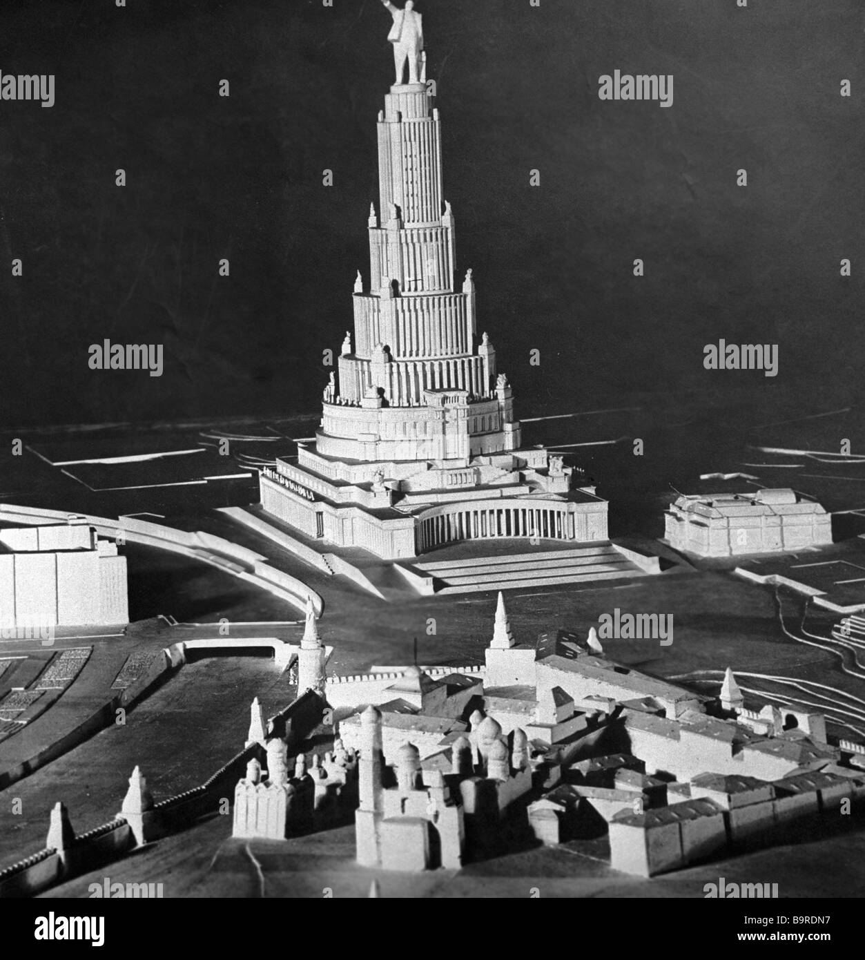 Ein Palast der Sowjets Modell von Moskau Architekt Boris Iofan 1934 ...