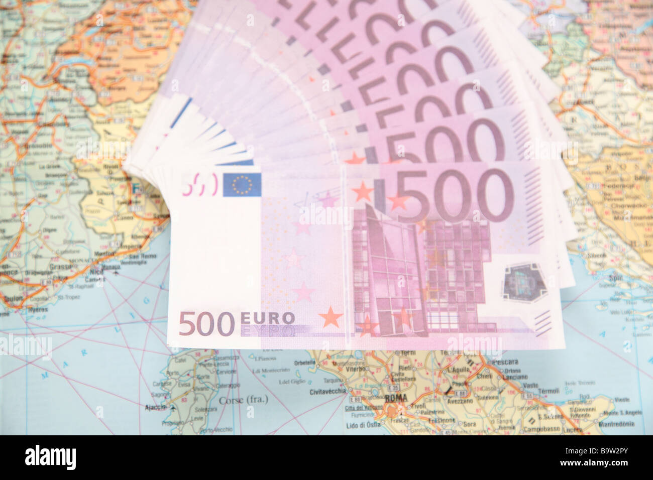 viel Geld auf der Karte von Europa Stockfotografie - Alamy