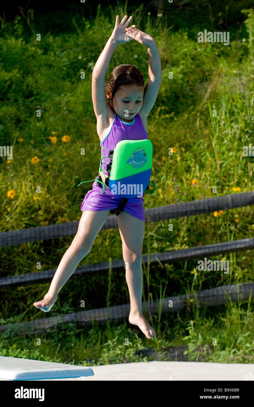Jump Swimming Pool Diving Board Stockfotos und -bilder Kaufen - Alamy