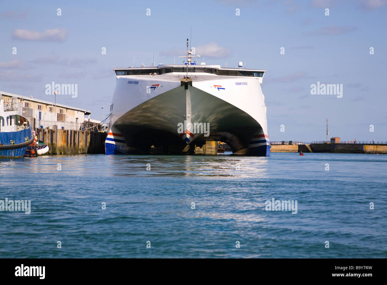 Catamaran ferry condor ferries -Fotos und -Bildmaterial in hoher ...