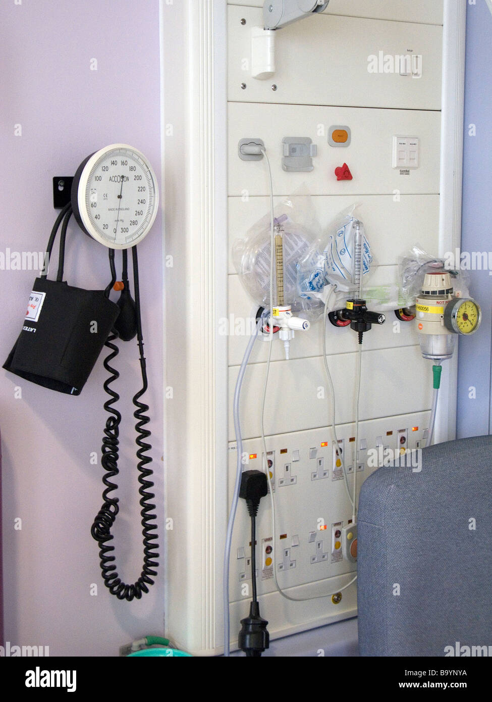 Nhs krankenhausbett -Fotos und -Bildmaterial in hoher Auflösung – Alamy