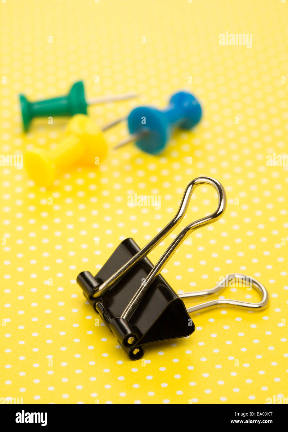 Push pin -Fotos und -Bildmaterial in hoher Auflösung – Alamy